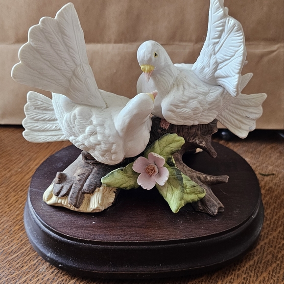 Accents | Music Box With Turtle Doves | Poshmark